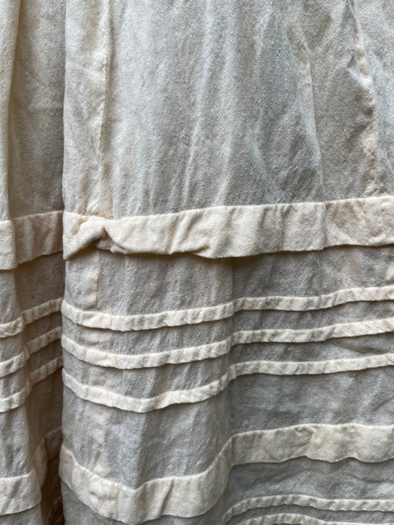 Victorian Era Cream Wool Long Full Skirt with Ruffled… - Gem