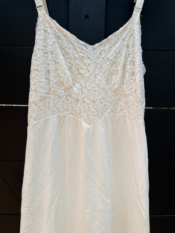1960s Lace Trimmed Full Slip - Gem