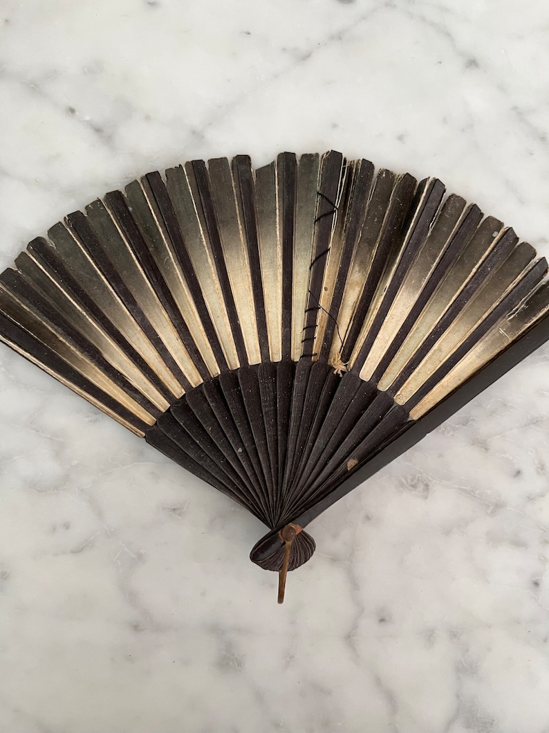 Vintage Asian Folding Paper Fan With Landscape - Etsy