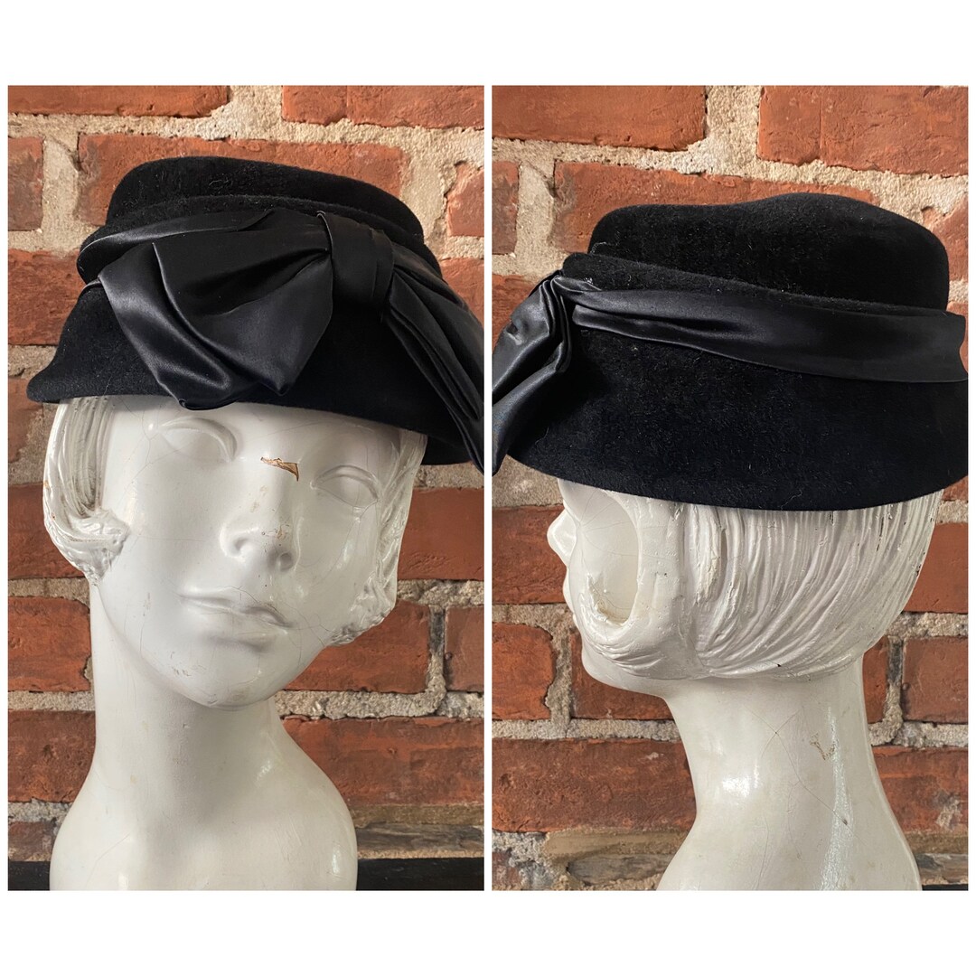 1950s Black Velvet Toque Hat With Bow/21.75 Head Size - Etsy