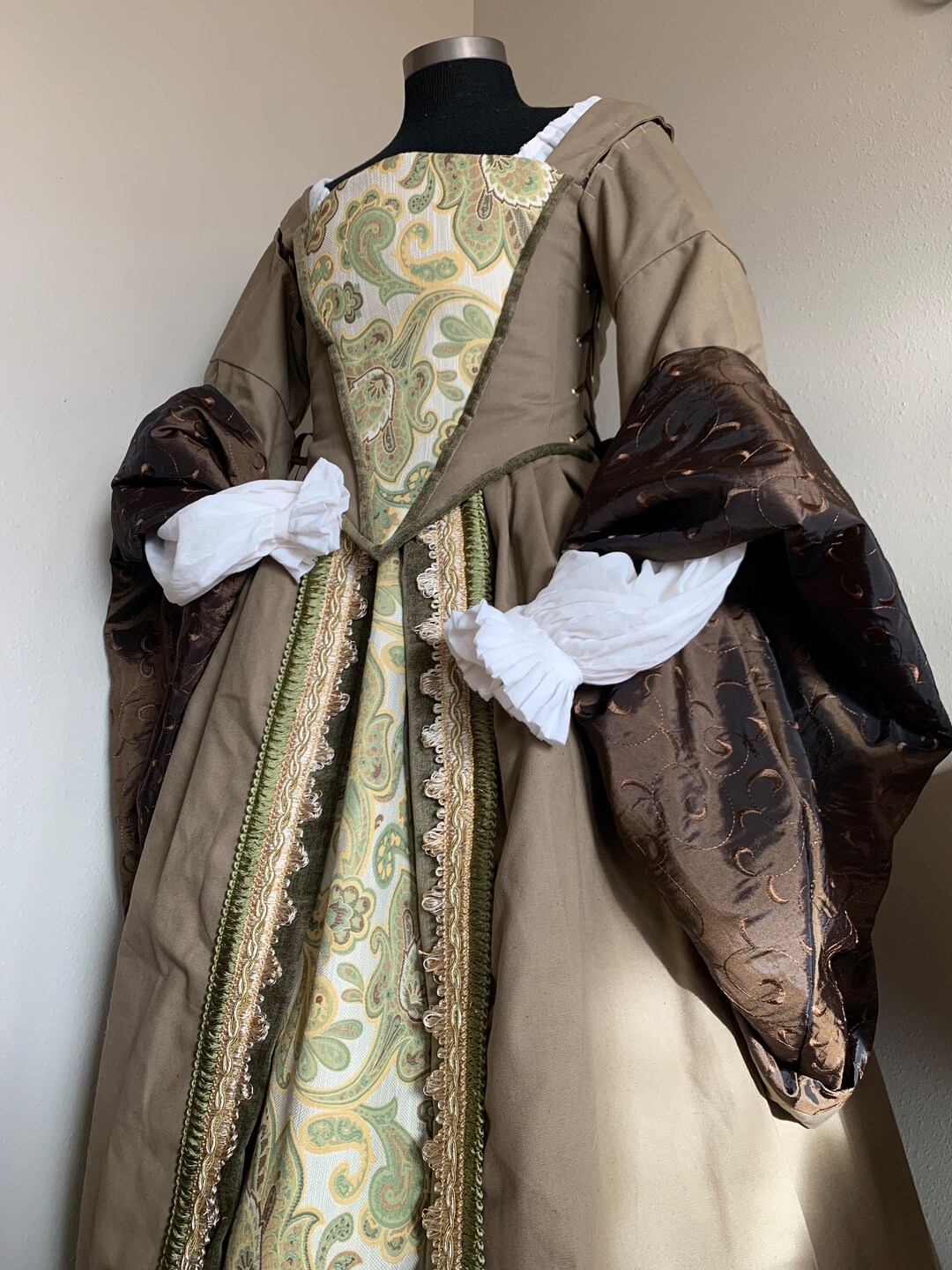 Tan Green Tudor Court Mid 1500s Princess Royalty Renaissance Faire ...