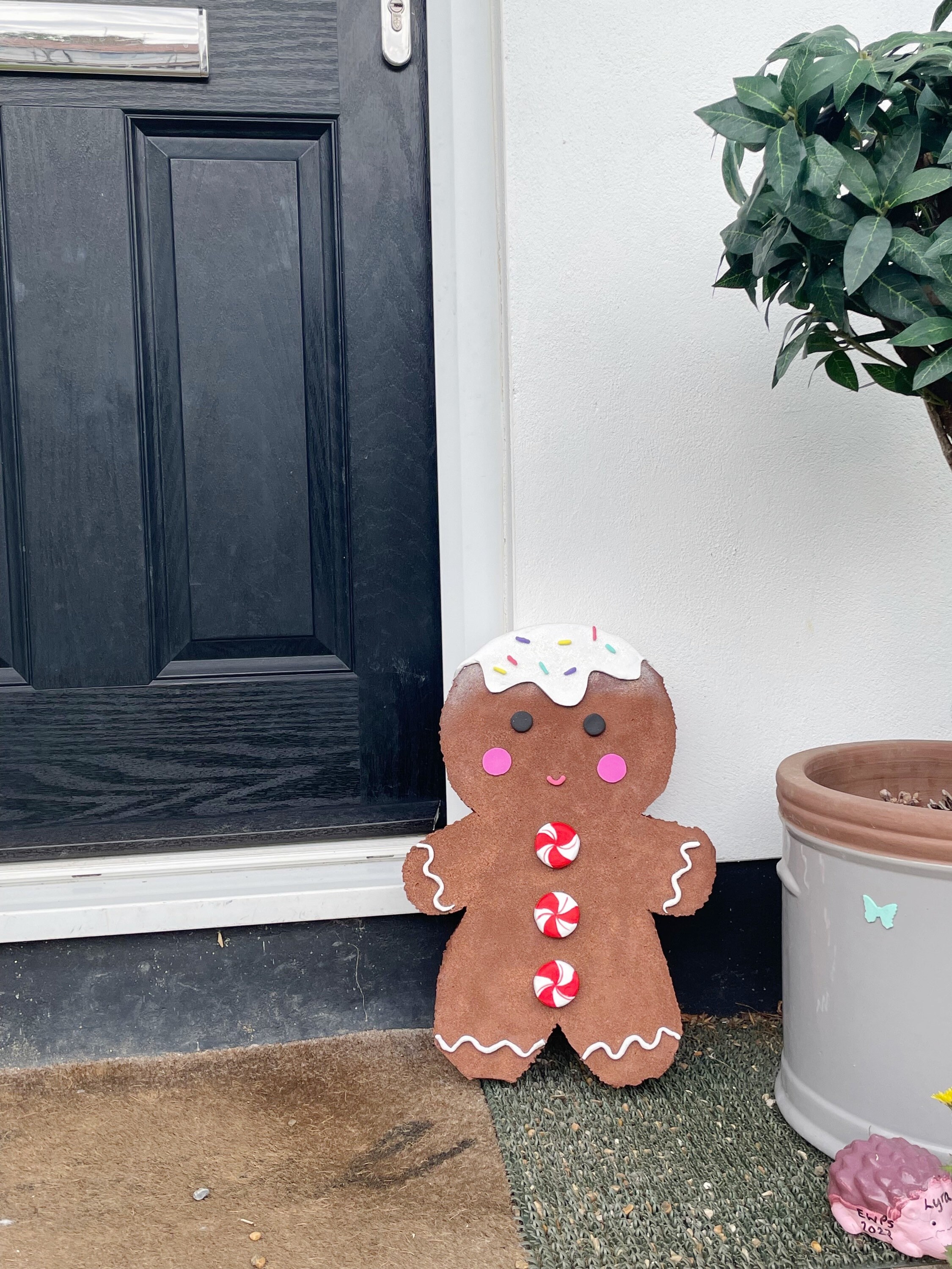 Giant Gingerbread Man Fake Bake, Christmas Decoration. Candyland Decor ...