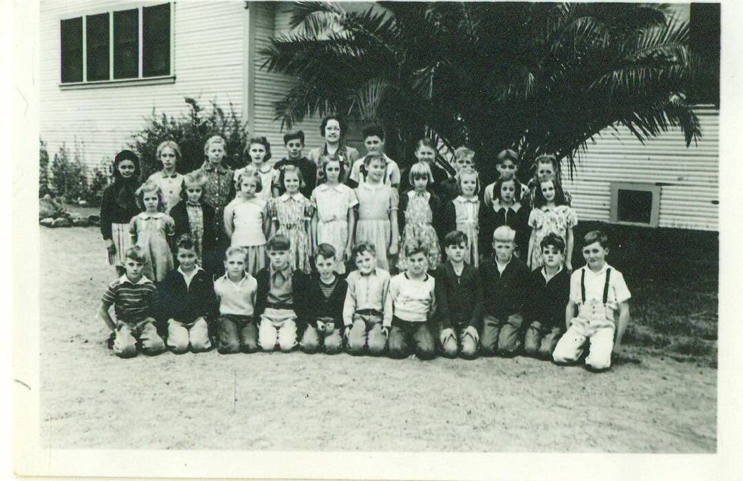 1940s School Class Photo Under Palm Tree Kids Boys Girls 40s Vintage ...