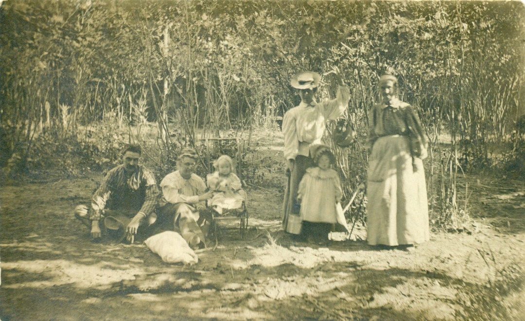 1900s Family Mom Waving Bonnet Girl Carriage Summer Shade RPPC Real ...