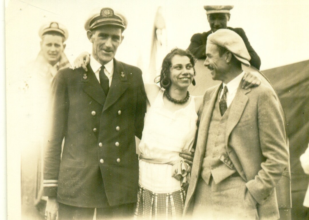 Saucy Spicy Flapper Woman Eyes on the Man Prize Cruise Ship Captain ...