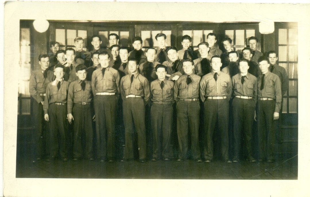 WW2 Era Army Soldiers Barrack Group Photo Uniforms 1940s RPPC Real ...