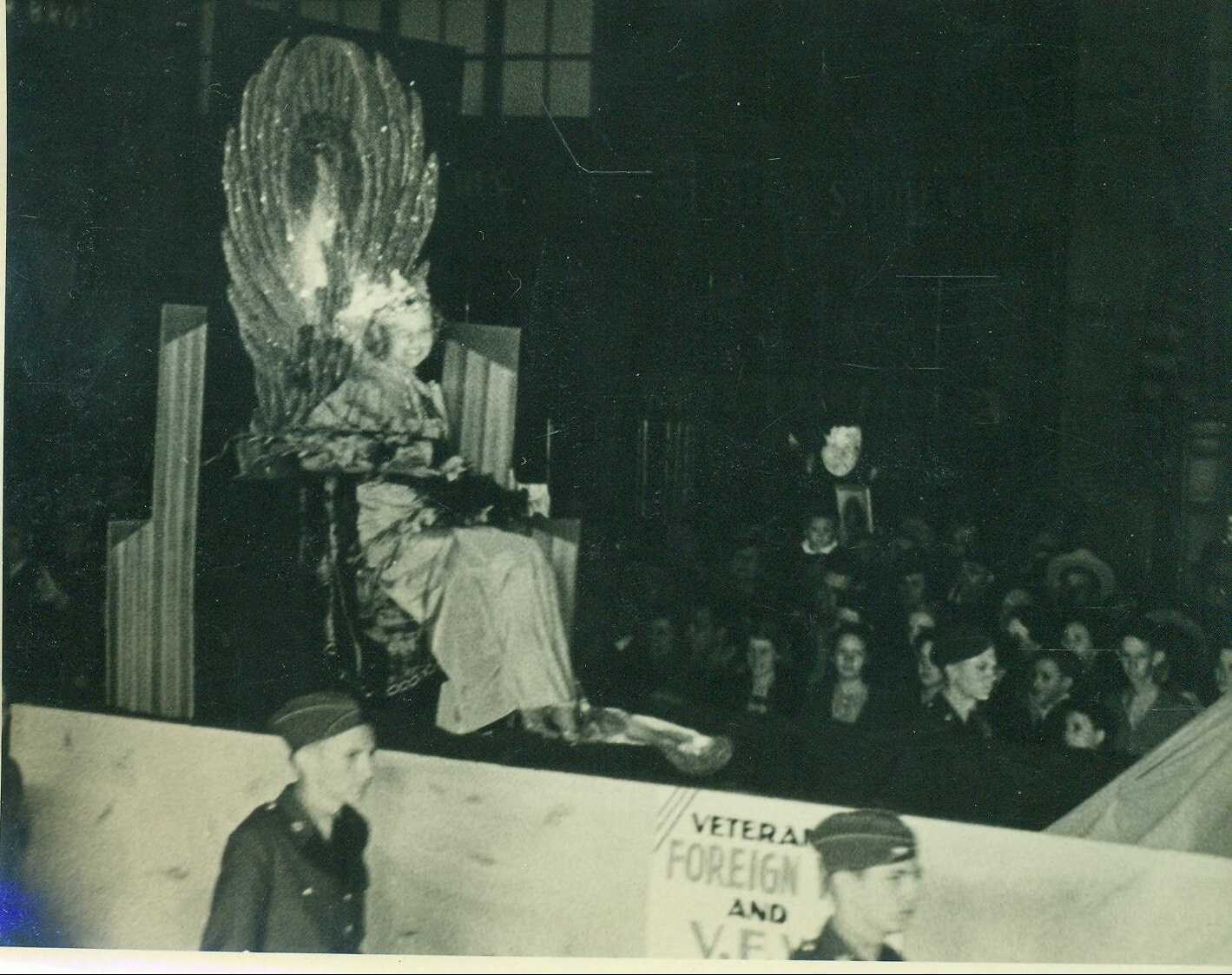 1949 Queen of the Parade Riding on VFW Float Veterans American Vintage ...