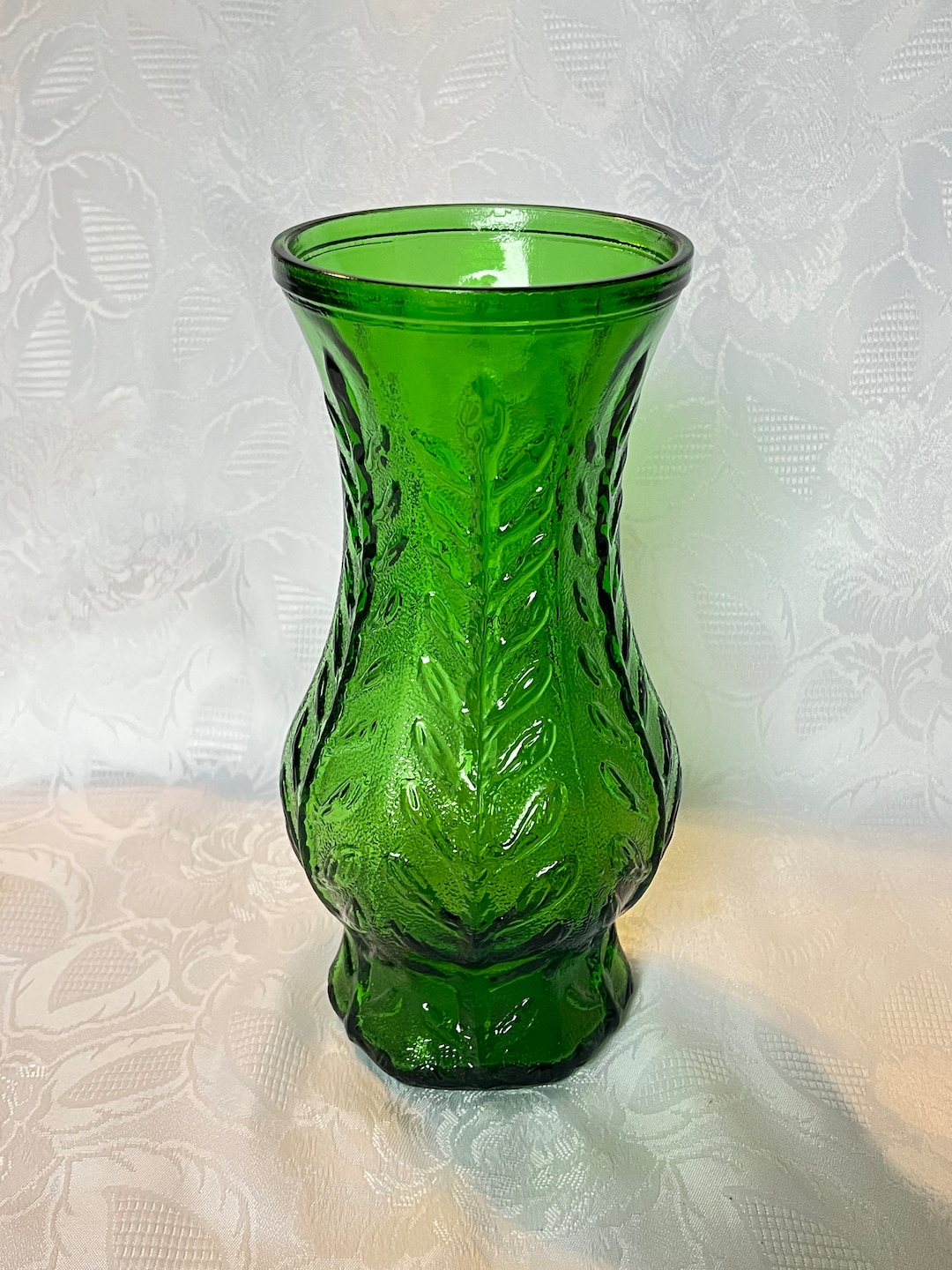 Emerald Green Glass Fern Vase 10" High by 5" Wide, Bouquet Sized Floral ...