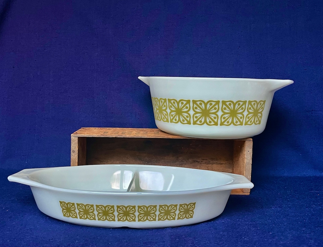 Pyrex Square Flower Verde Green 2 1/2 Qt and 1 1/2 Quart Divided Baking ...
