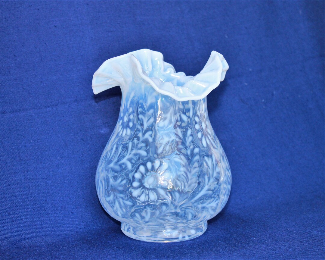 Opal Fern and Daisy Vase Clear With White Opal Design by Mosser Glass 7 ...
