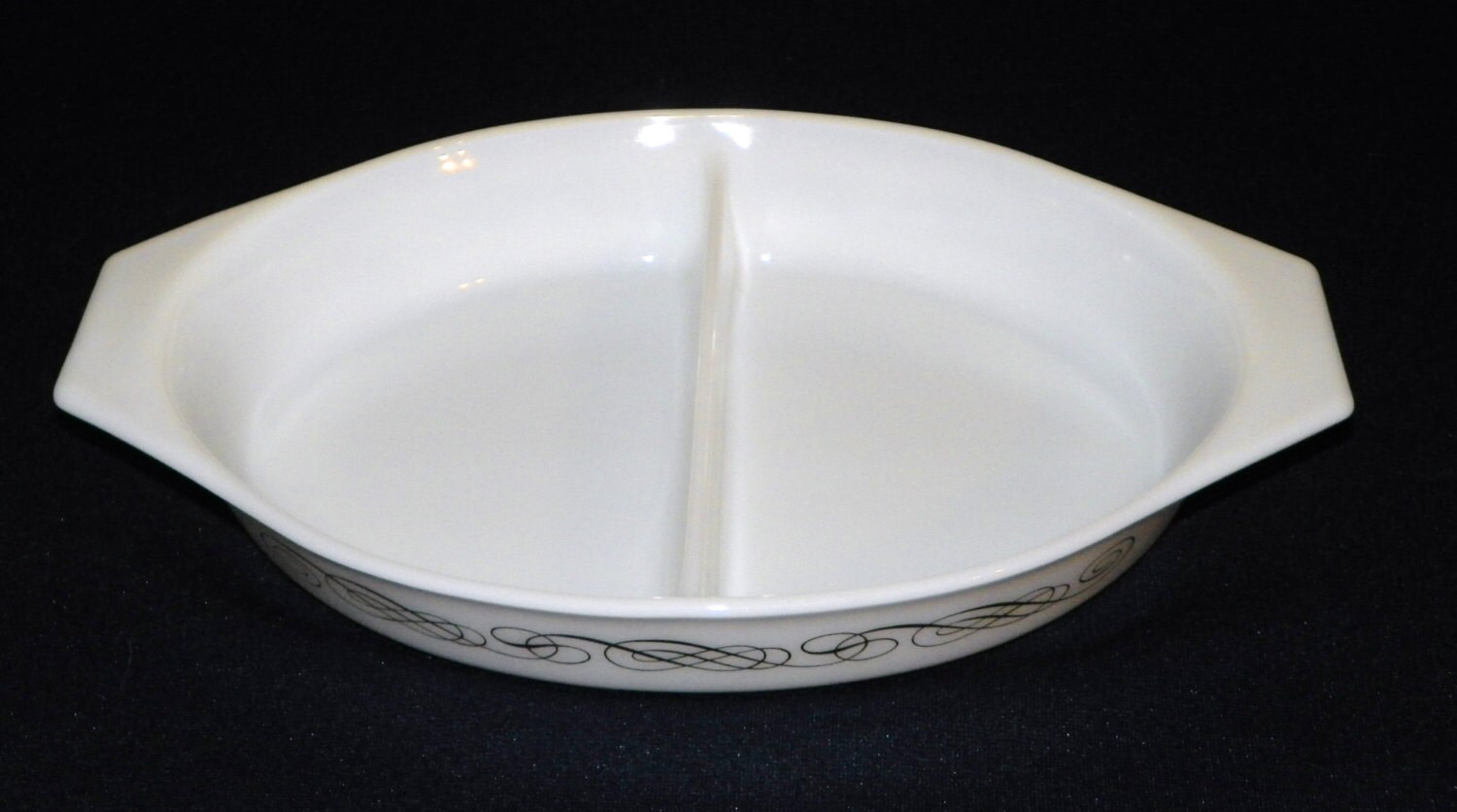 Pyrex Black Scroll Divided 1 1/2 Quart Baking Dish MINT | Etsy