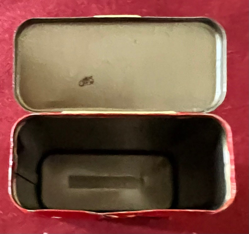 Vintage 1930s Old Gold Cigarette Tin Box - Etsy