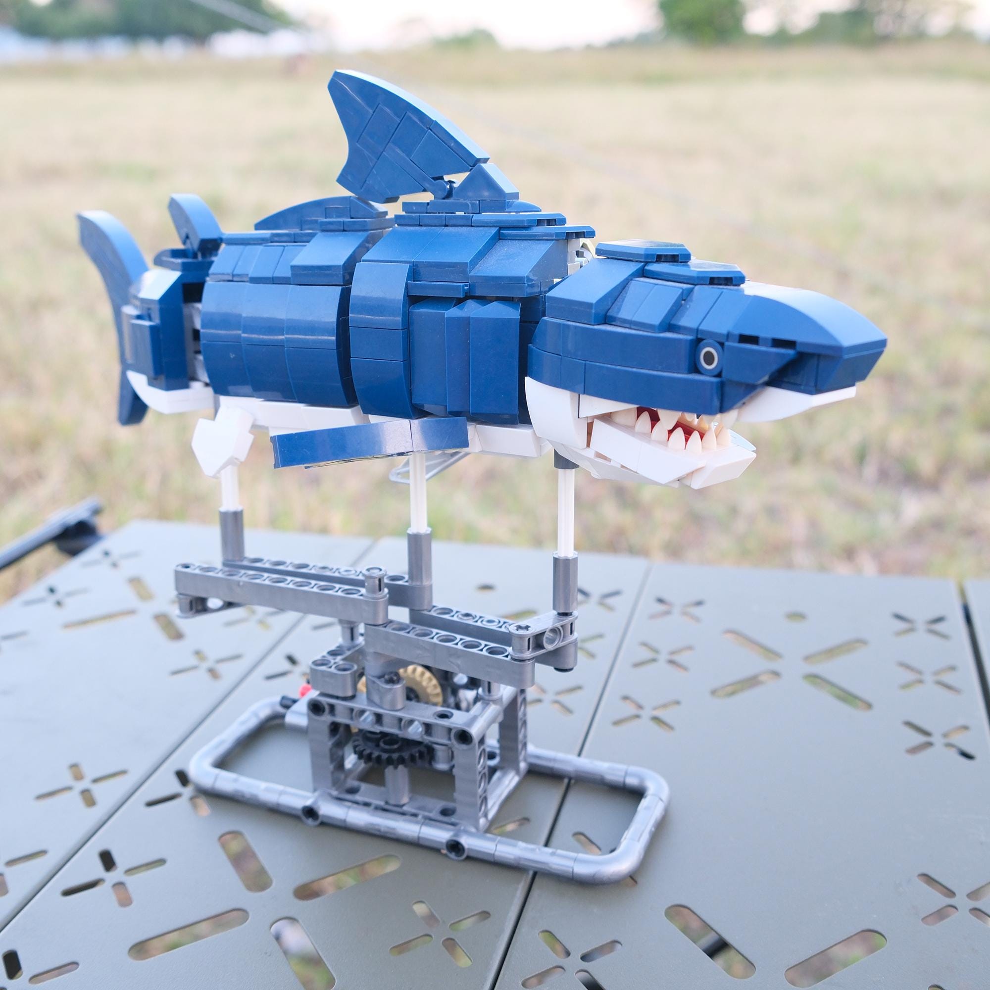 687pcs Shark Building Blocks Set, Aquarium Decorations，marine Animal ...