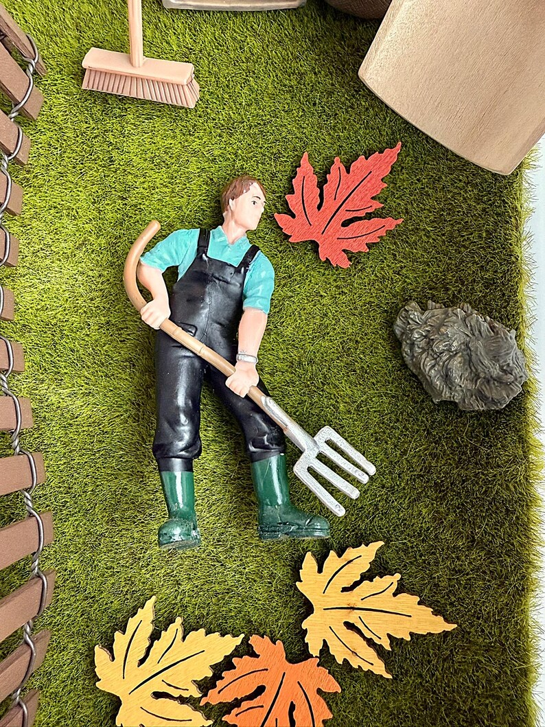 Harvest Matching Sensory Bin: Garden, Sensory Bin, Daycare, Farm, Match ...