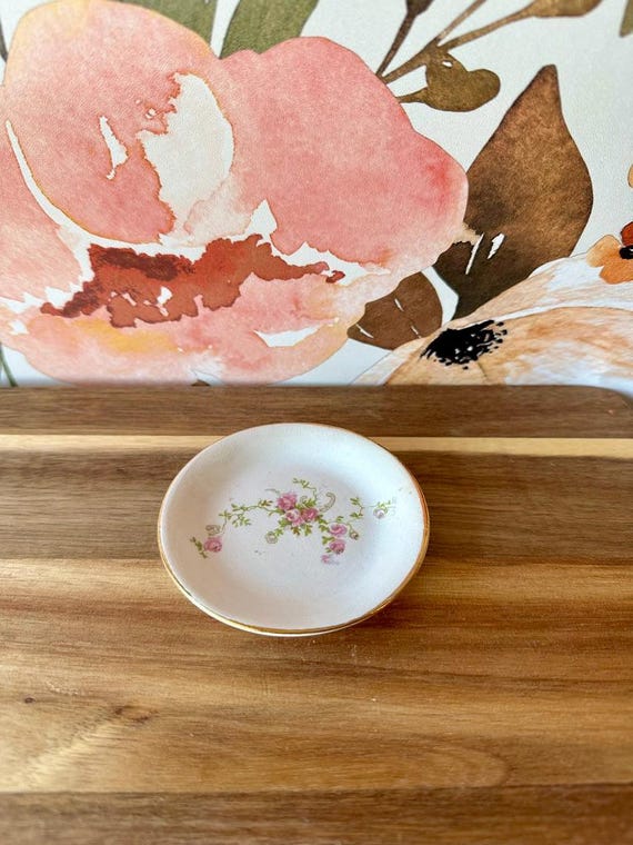 Antique butter pat dish - Gem