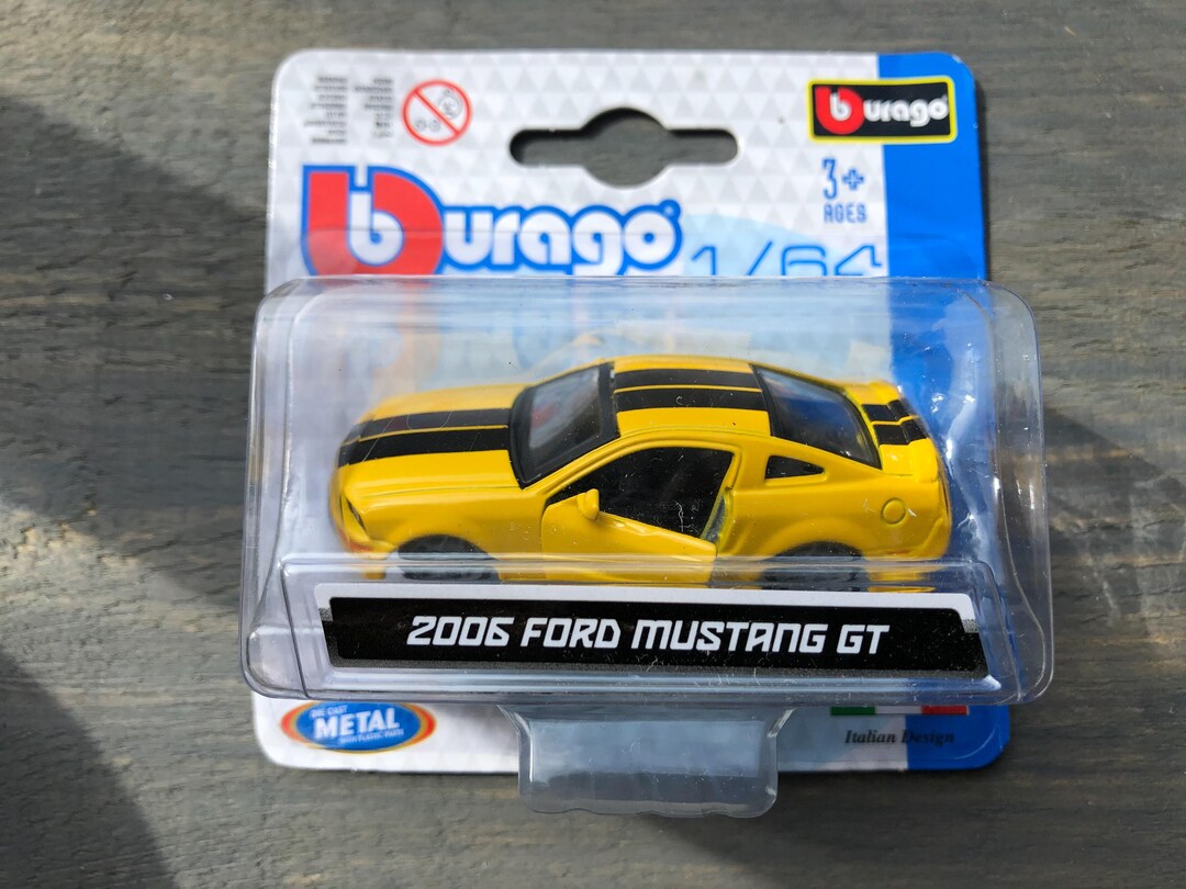 Ford Mustang GT 2006 Yellow Burago 1:64 Scale Model Die Cast Toy Car ...