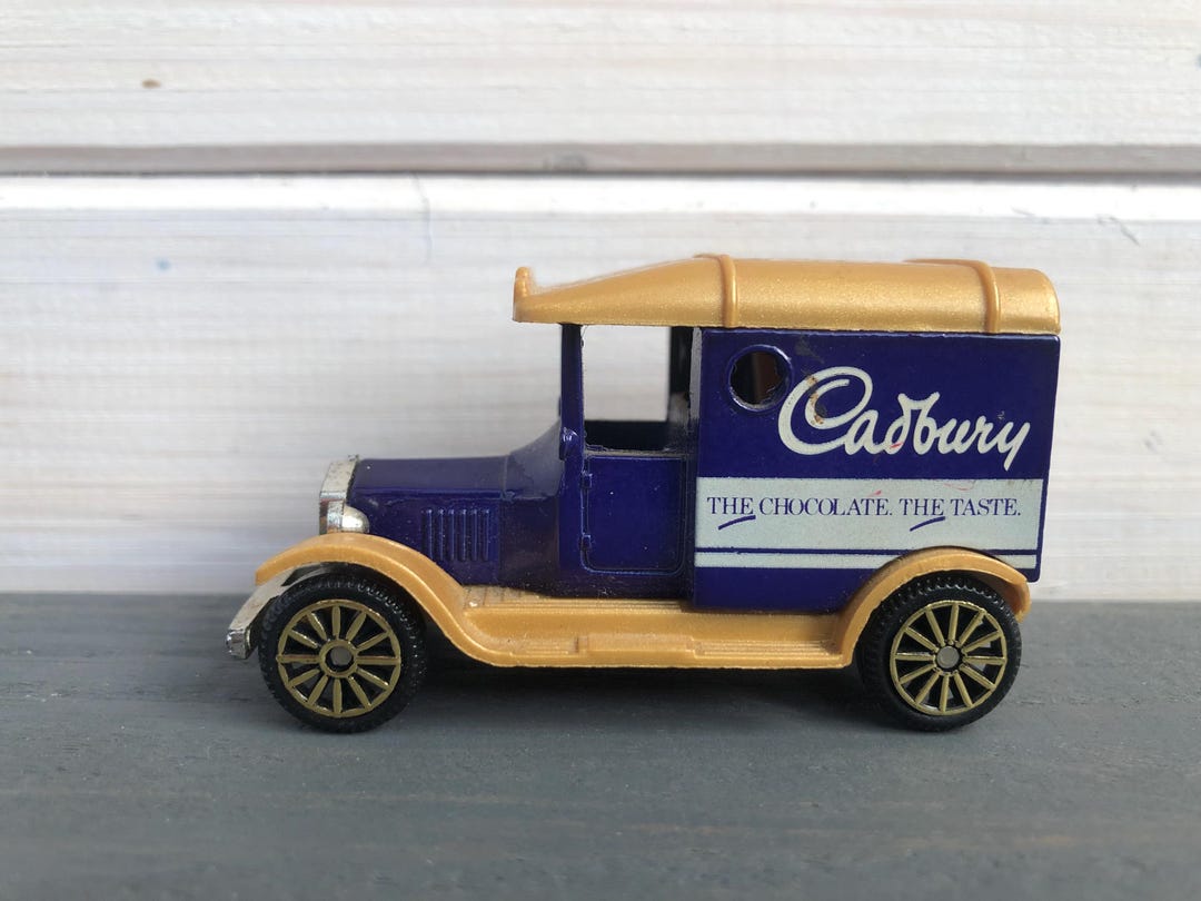 Ford Model T Cadbury Chocolate Delivery Van CORGI England Miniature Car ...