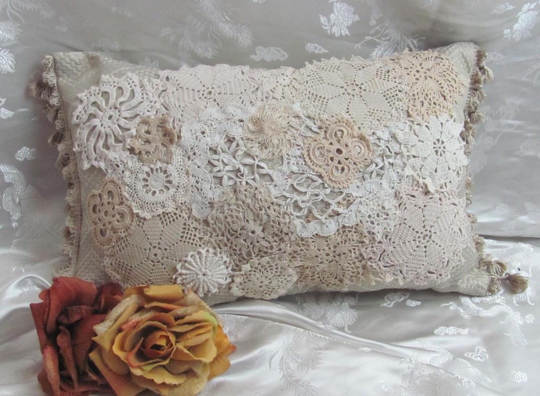 Pillow Made With Antique Doilies Lace // Handmade Doilies Early Century ...