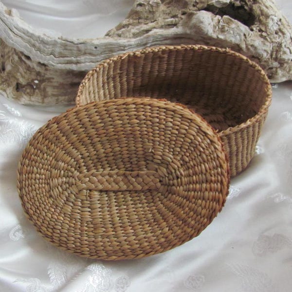 Small Basket With Lid - Etsy