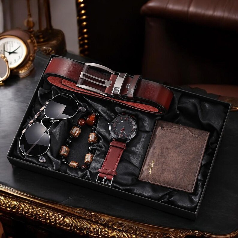 Men's Gift Set: Quartz Watch, Leather Wallet, Belt, Bracelet ...