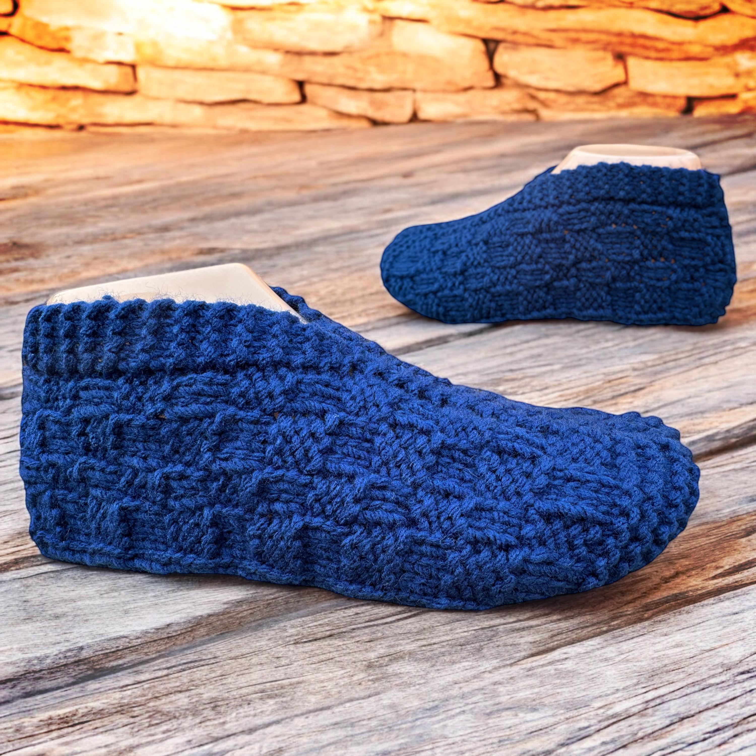 Knitting Pattern - Easy to Knit Slipper Pattern for Men and Women ...