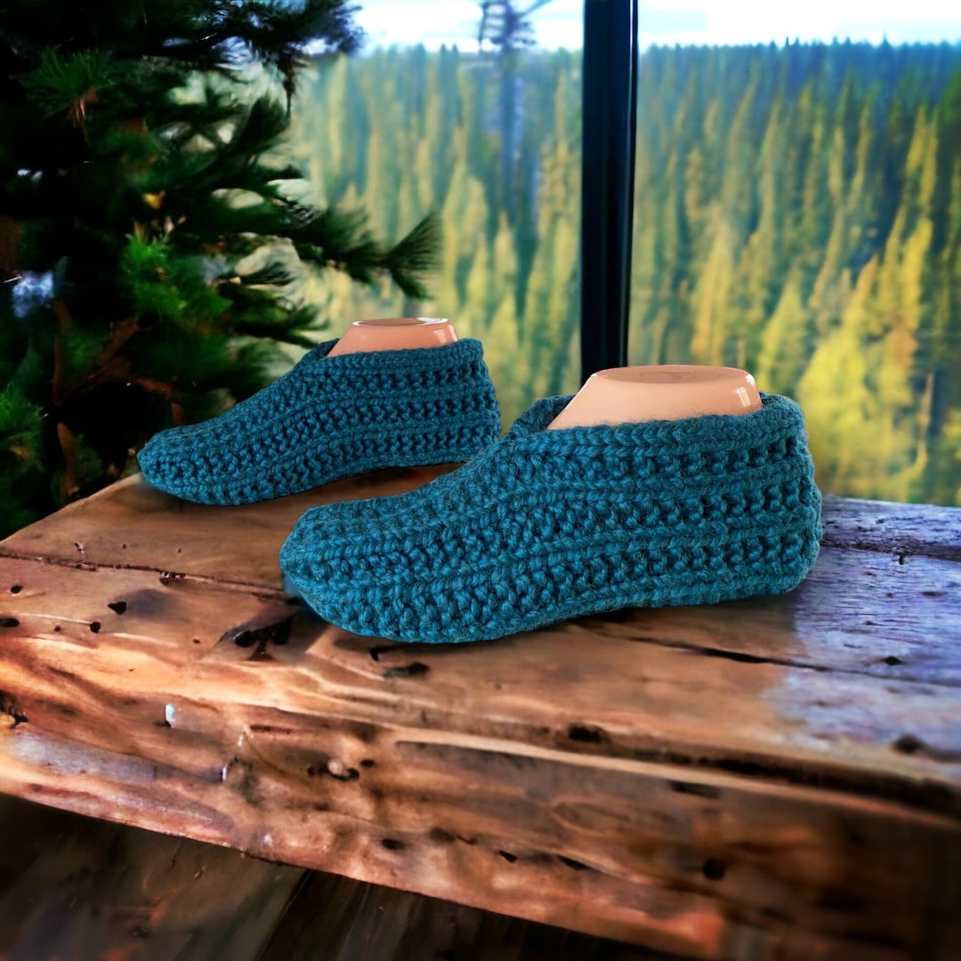Knitting Pattern - Slippers Knit Flat on Straight Needles - Bulky Yarn ...