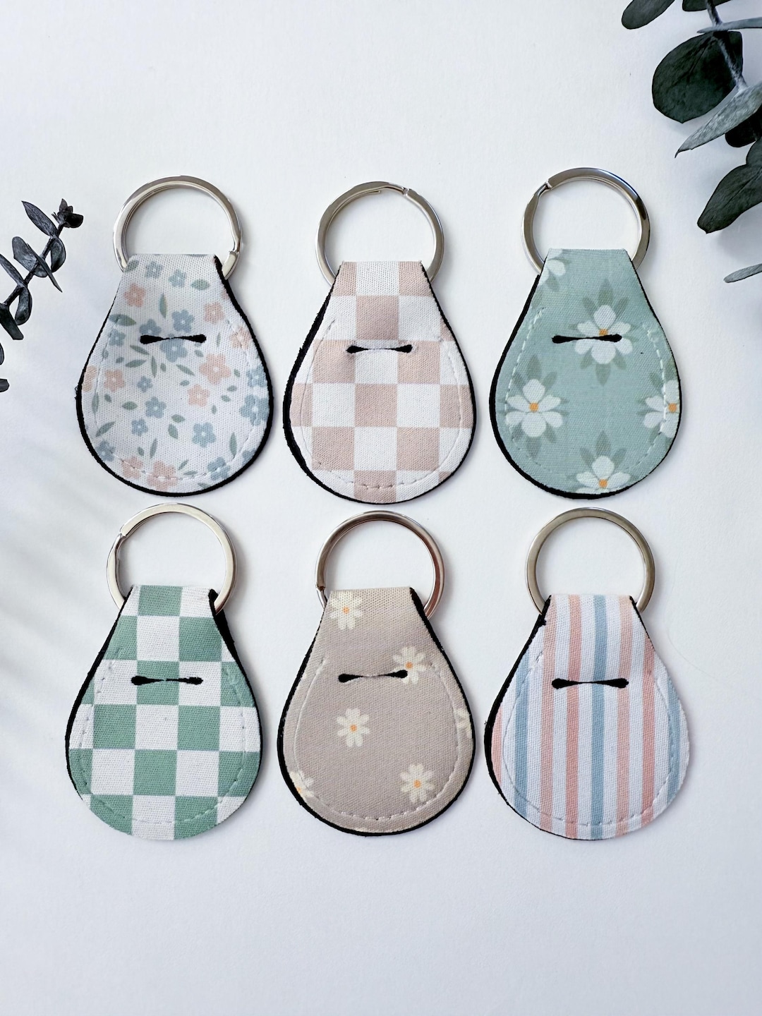 Neoprene Aldi Quarter Holder Keychain, AirTag Keychain, Patterned ...