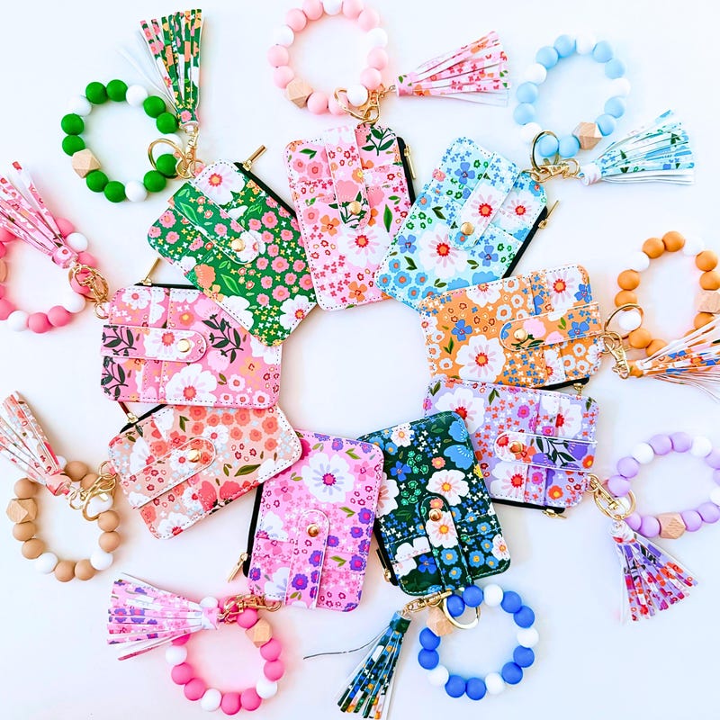 Cute Wristlets and Wallet - Etsy