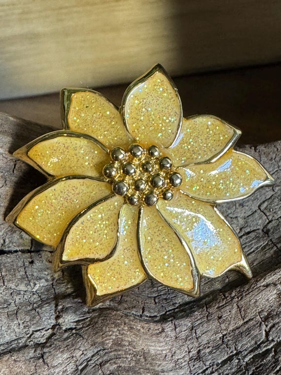 Vintage AVON yellow enamel glitter flower brooch - Gem