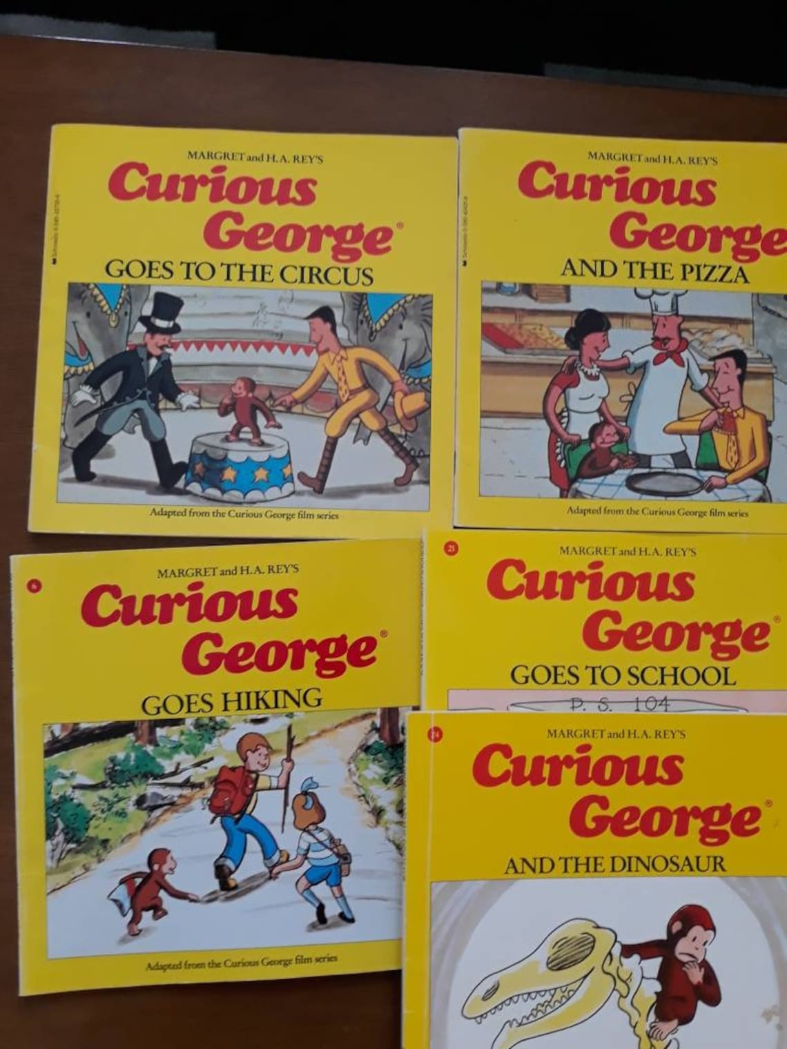 Original curious george books - jesdiscover