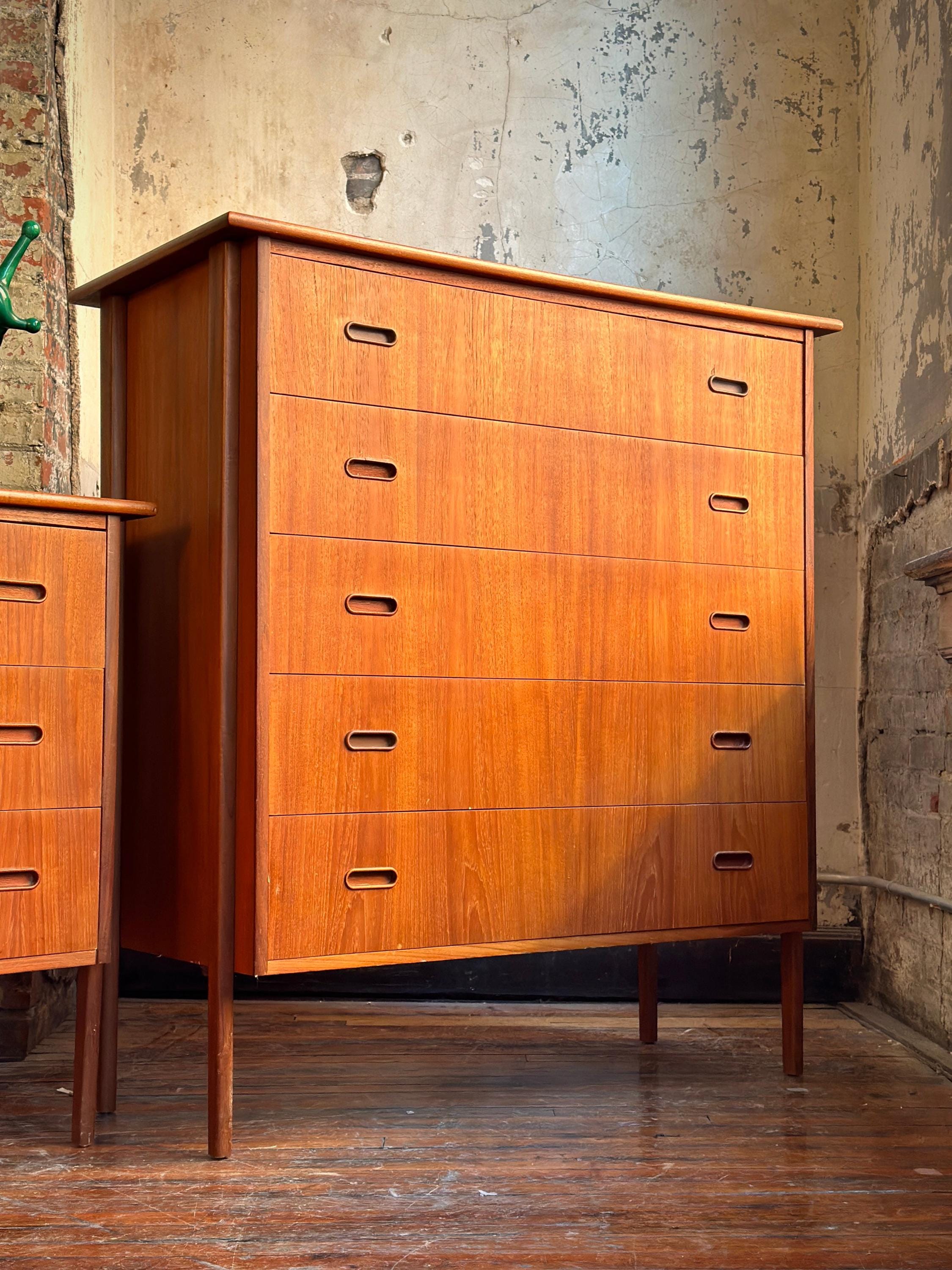 Teak Bedroom Set With Exo-legs - Etsy