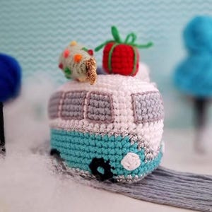 Christmas Van Crochet Amigurumi Pattern, Crochet Christmas Amigurumi ...