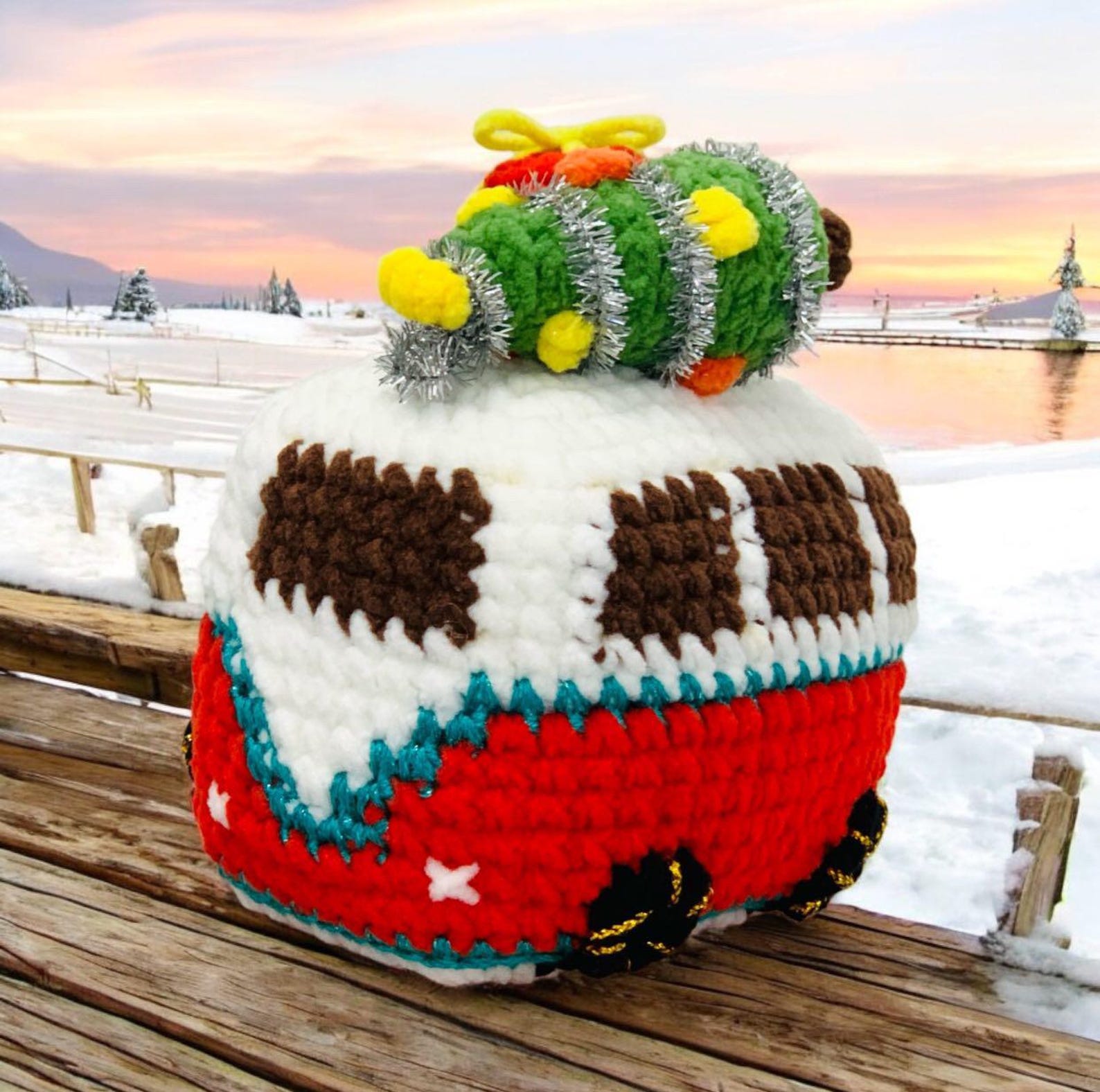 Christmas Van Crochet Amigurumi Pattern, Crochet Christmas Amigurumi ...