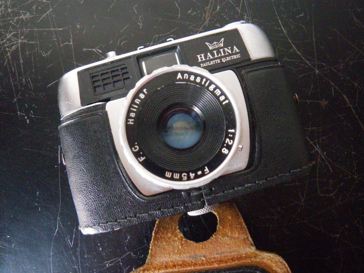 Vintage Halina Paulette Electric Camera With Original Case From the ...
