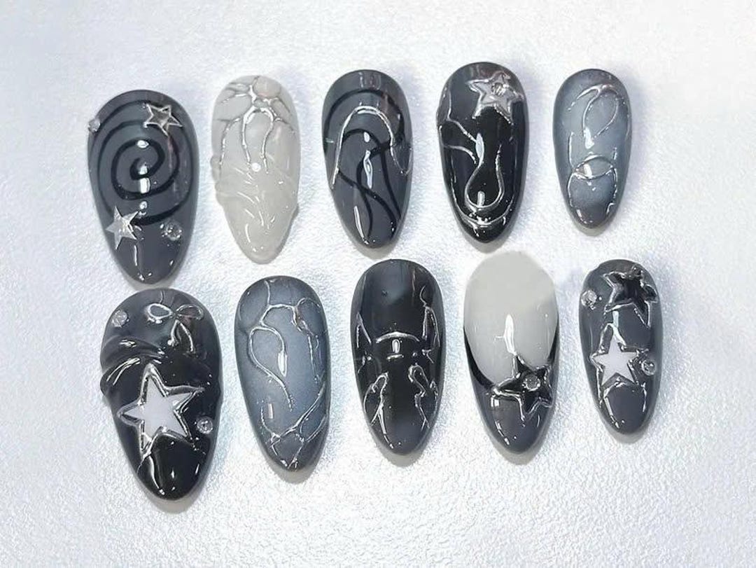 Stunning Acubi-style Nails Deep Blue Ombre Press on Nails Sparkling ...
