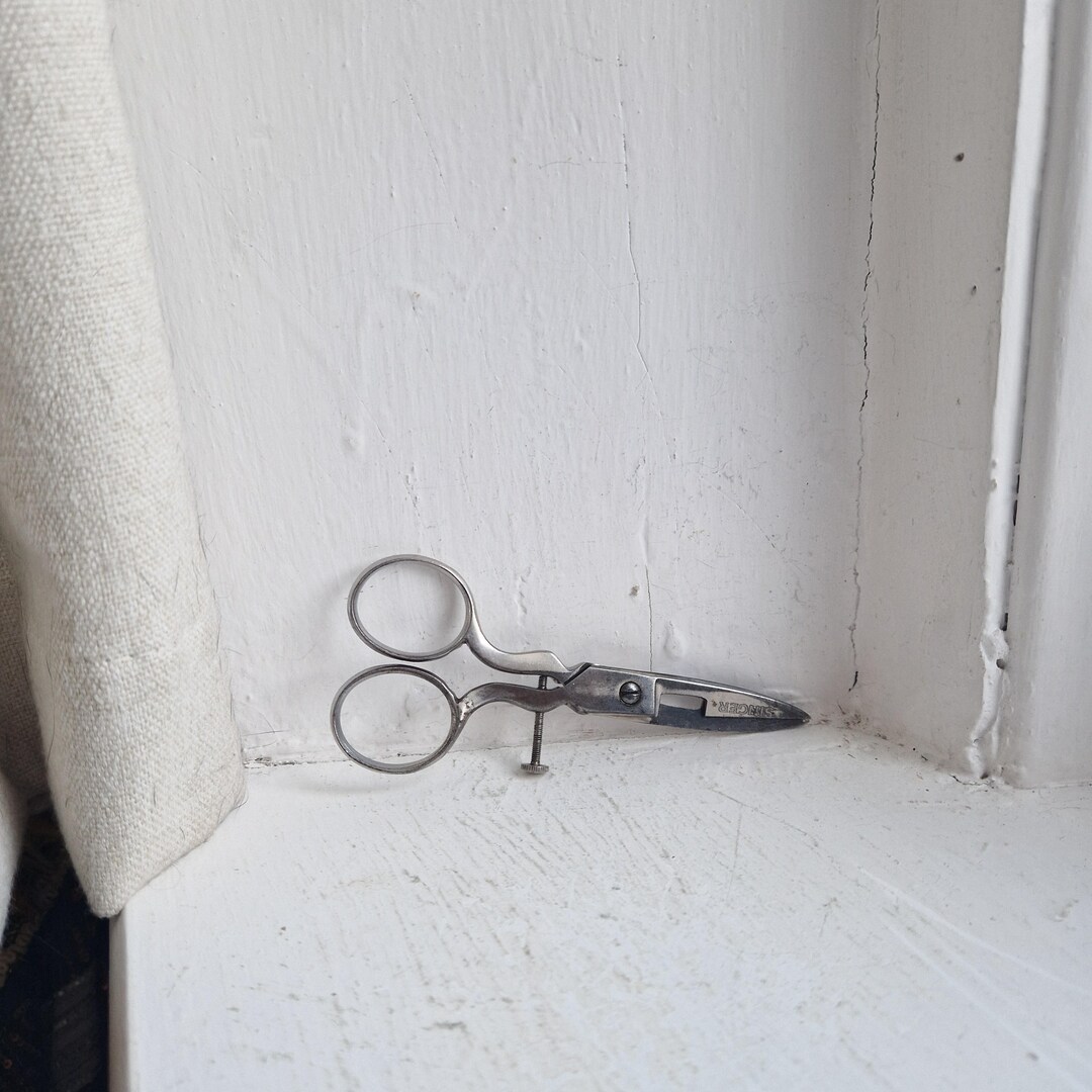 Singer Buttonhole Scissors: Vintage Singer Branded Stainless Steel ...