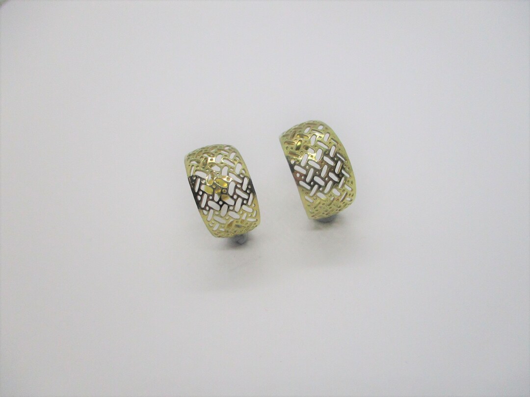 Filigree Cut Out Hoops: Cute Yellow Gold Tone Filigree Cross Hatch Cut ...