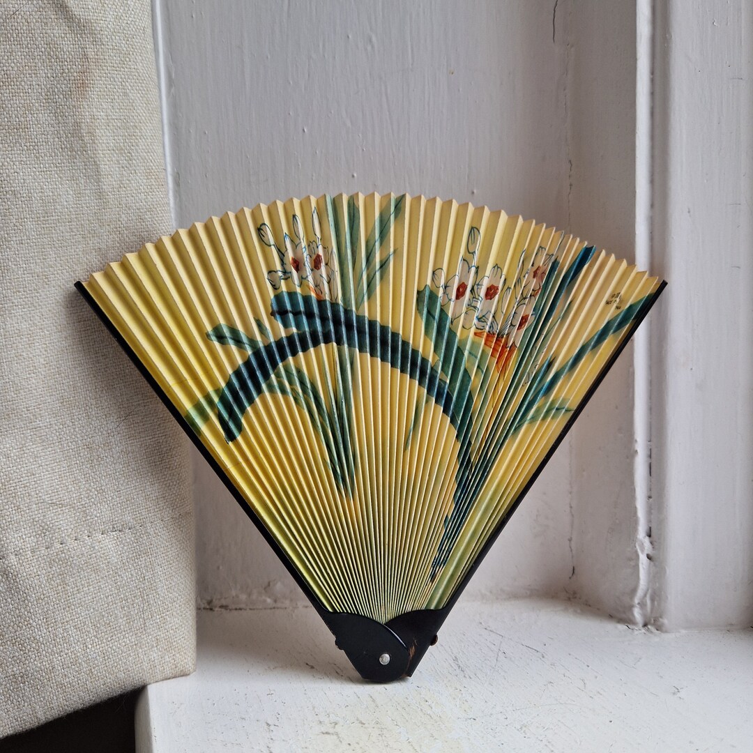 Painted Paper Fan: Lovely Vibrant Hand Painted Cream Paper Fan With ...