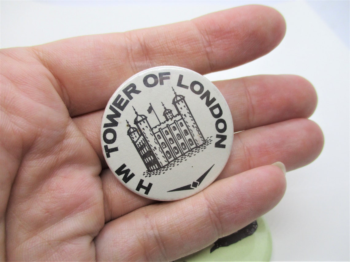 London Souvenir Pins: Trio of Kitsch Metal Souvenir Tower of - Etsy