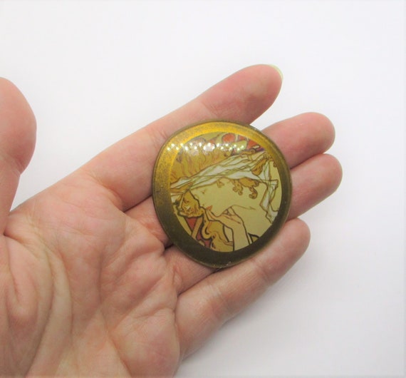 Alphonse Mucha pin: Lovely screen printed clear glass… - Gem