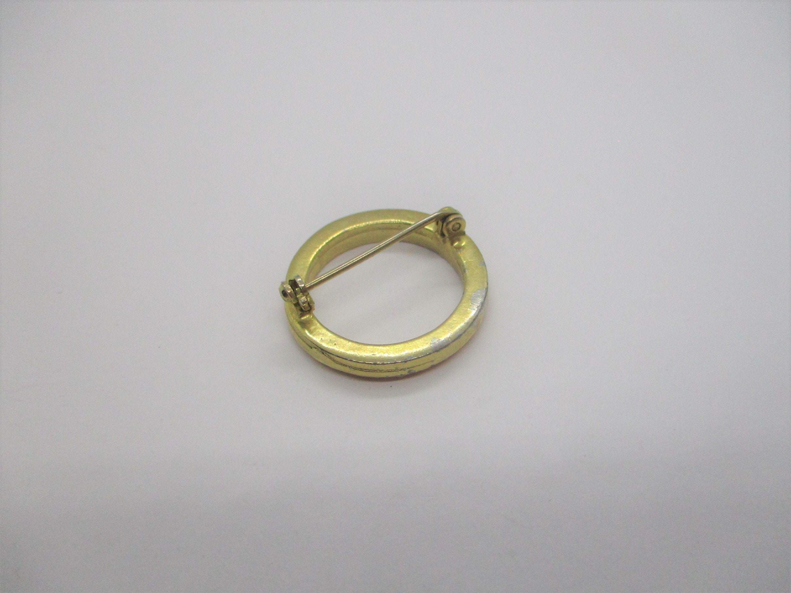 Peach Hoop Pin: Elegant Delicate 1960s Full Circle Peach - Etsy