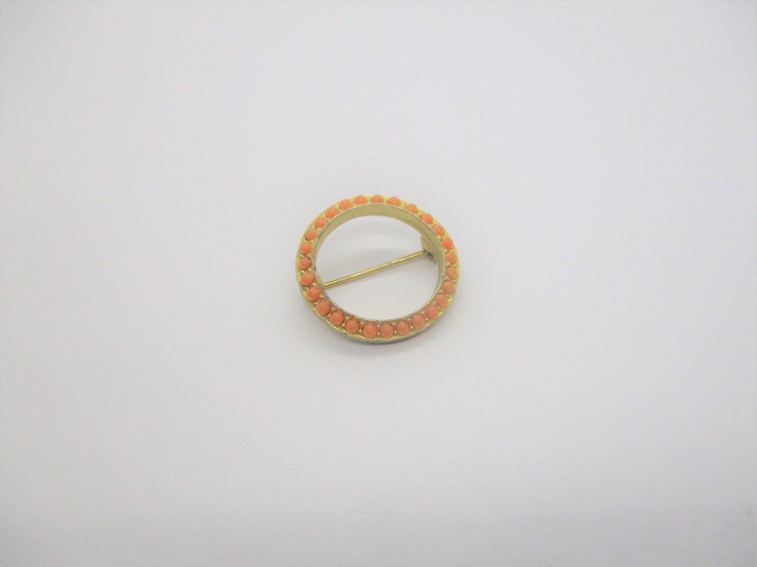 Peach Hoop Pin: Elegant, Delicate 1960s Full Circle Peach Cabochon ...