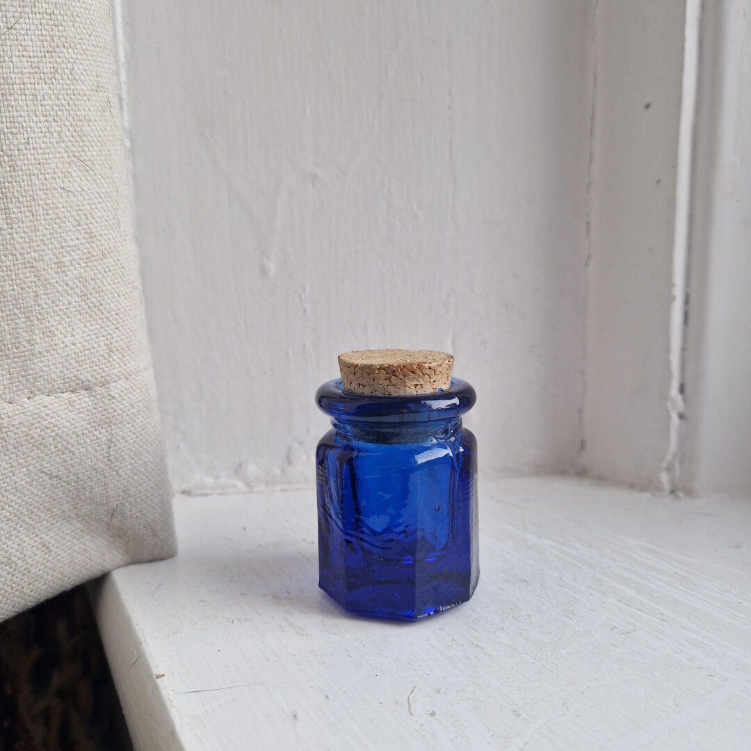 Octagonal Ink Bottle: Lovely Octagonal Victoriana Blue Etched Cobalt ...