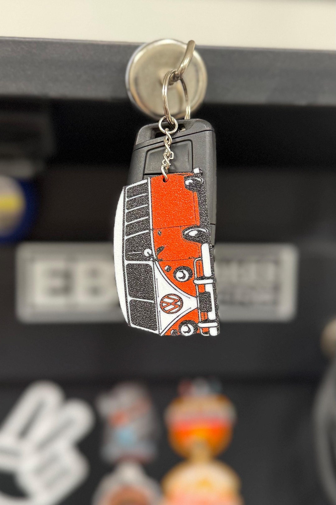 3D Printed VW Bus Keychain Retro Volkswagen Charm Unique Gift for Car ...