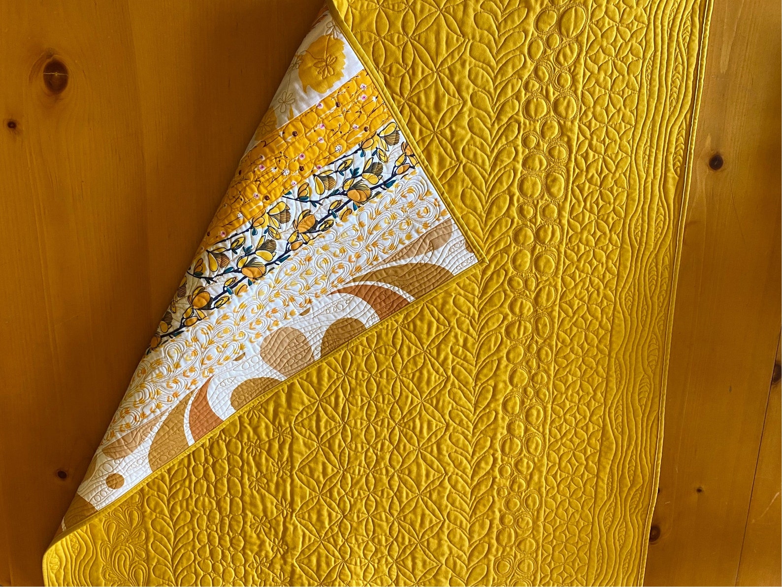 Gold and Yellow Flowered Baby Free Motion Quilt - Etsy
