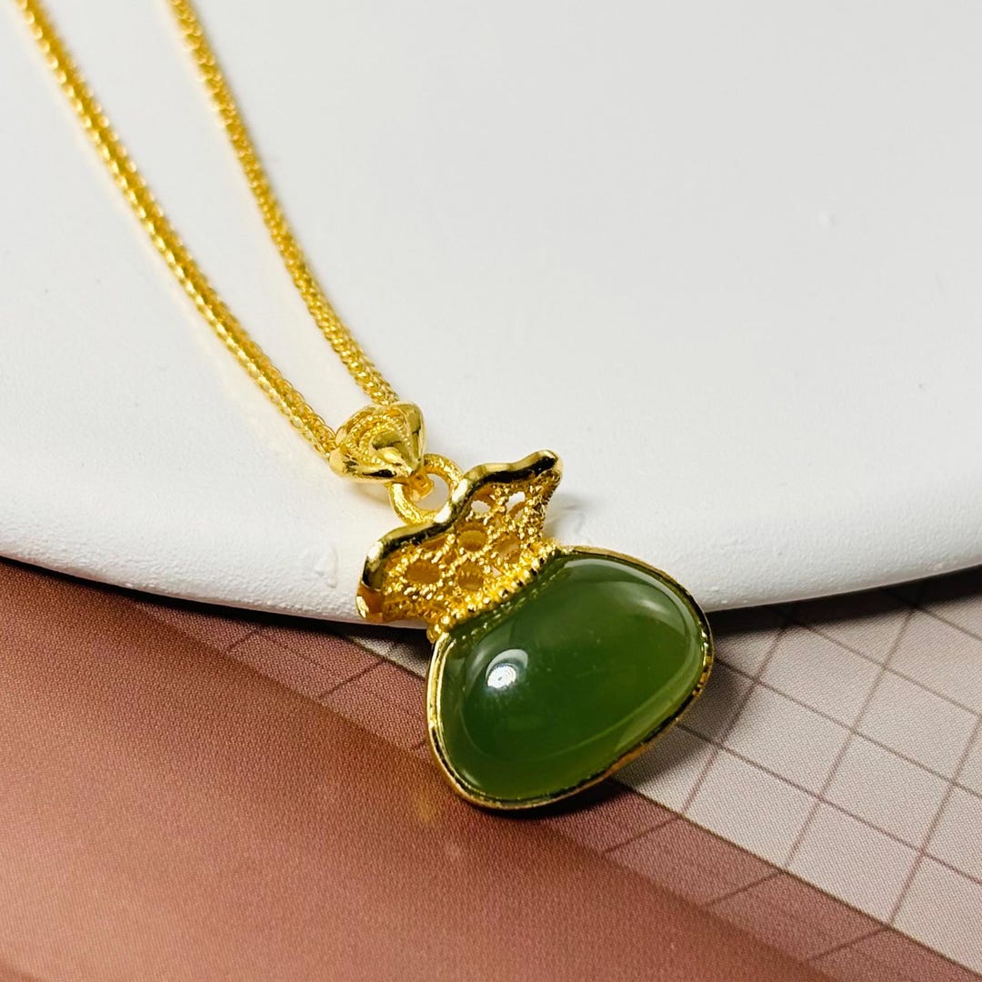 24K Pure Gold Green Jade Pouch: Vintage Pendant - Etsy