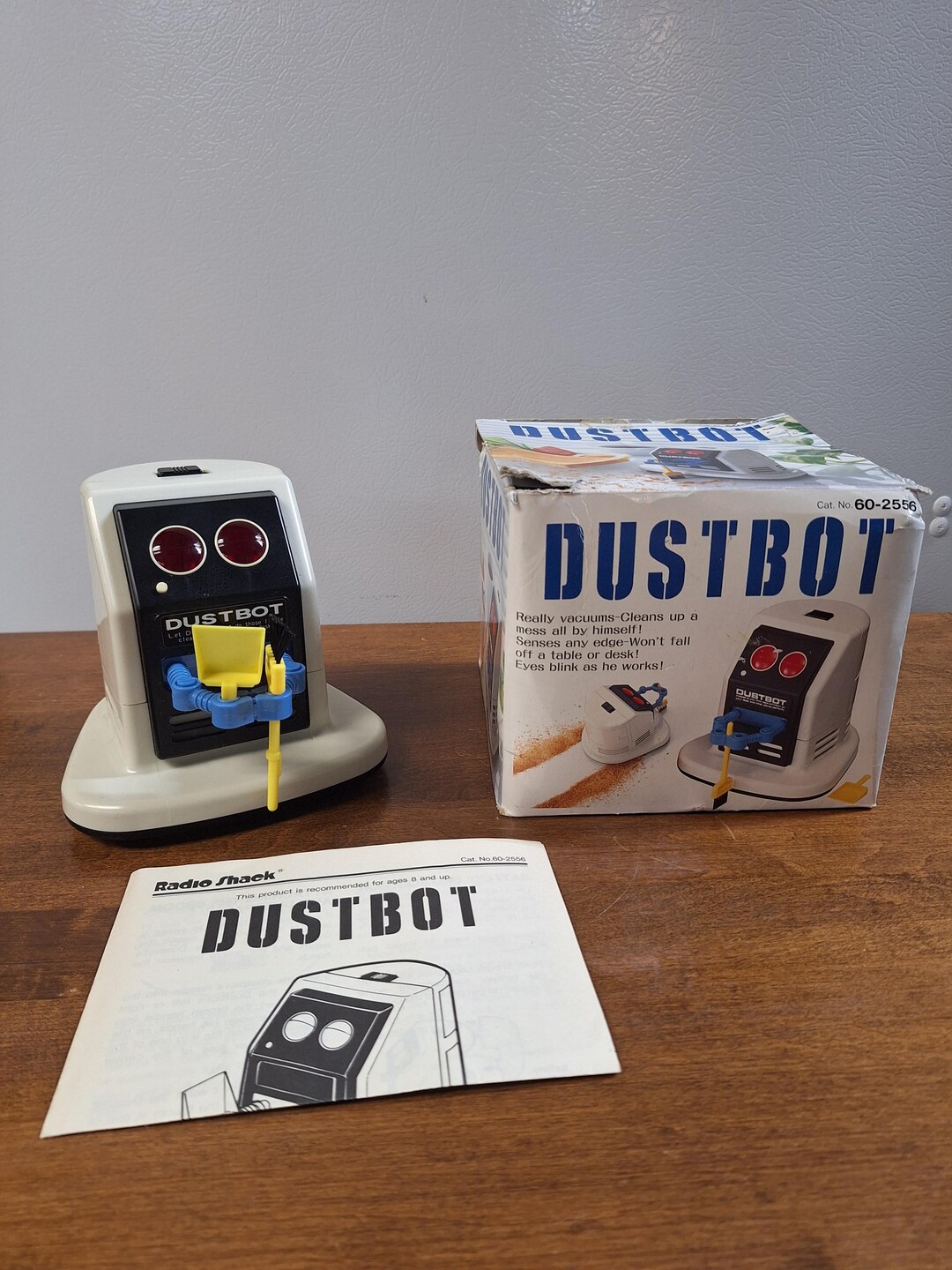 Vintage Radio Shack Tandy Dustbot Robot Mini Vacuum 60-2556 W/box and ...