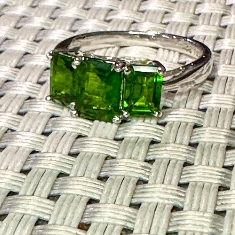 Green Stone Ring - Etsy