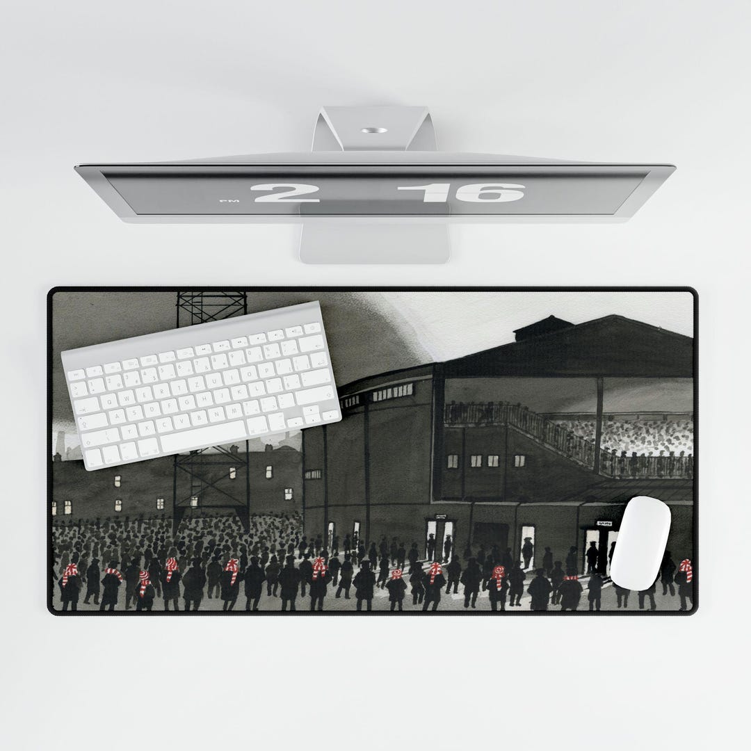 Manchester United Large Desk Mat Gift for Dad Nostalgic Man Utd Gift ...