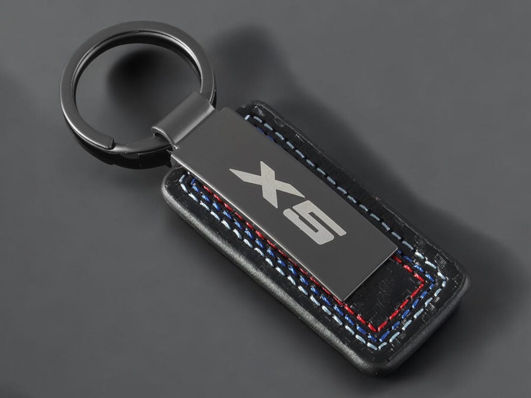 BMW X5 Key Fob in Black With BMW X5 Lettering - Etsy